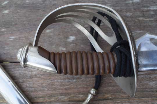 Swords of the Netherlands: Dutch infantry officers sword M 1897 by W.K ...